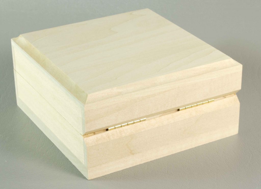 5″ X 5″ Classic Box - My Chip Carving