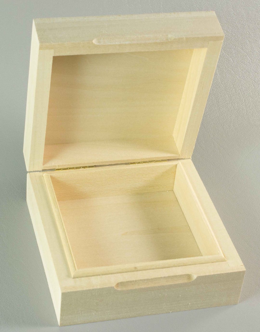 5″ X 5″ Classic Box - My Chip Carving