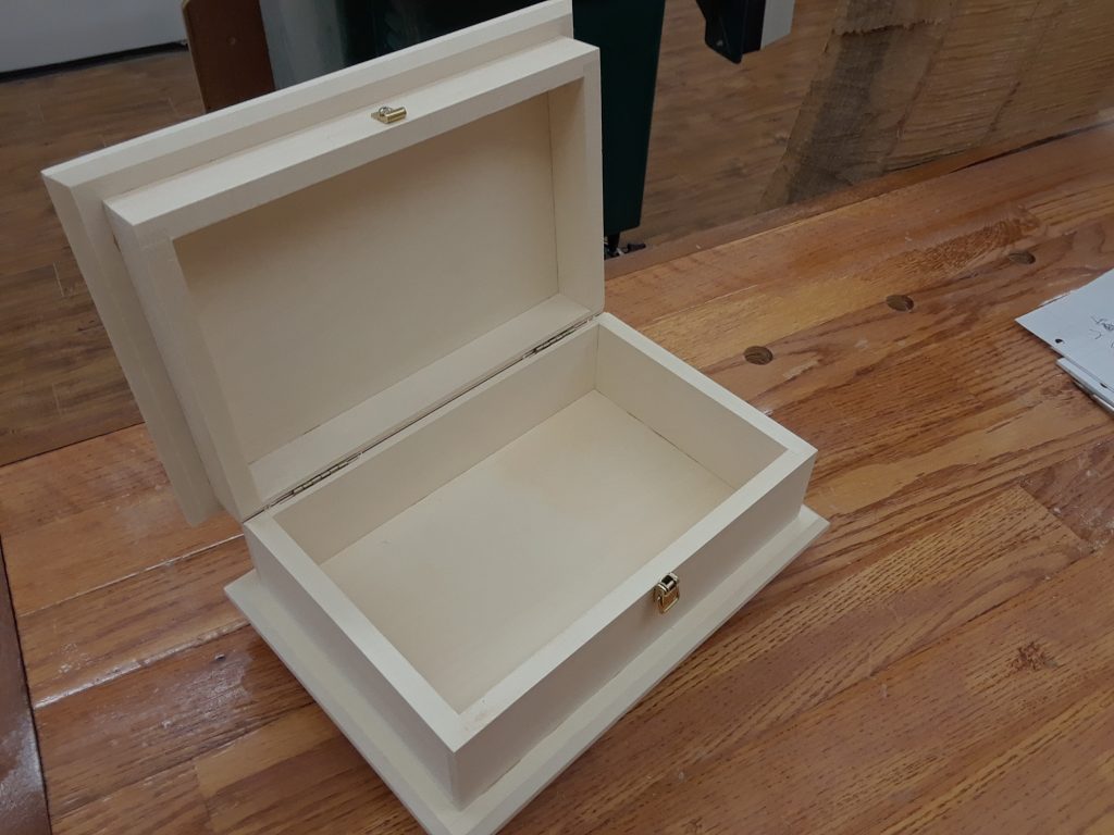 Ball Foot Box, Basswood - My Chip Carving